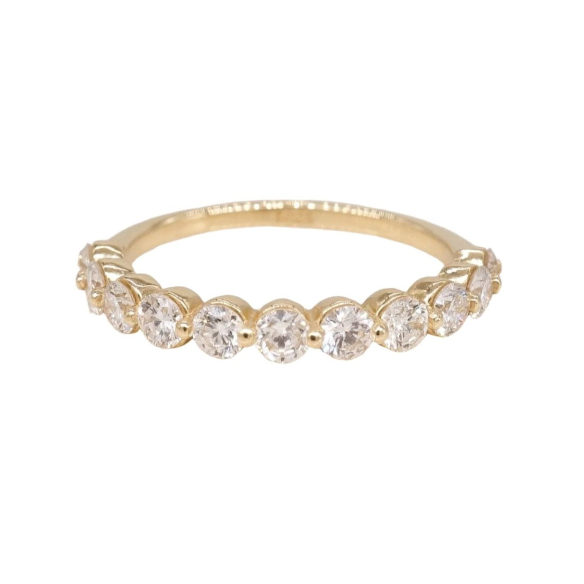 Natural Single Shared Prong Diamond Band