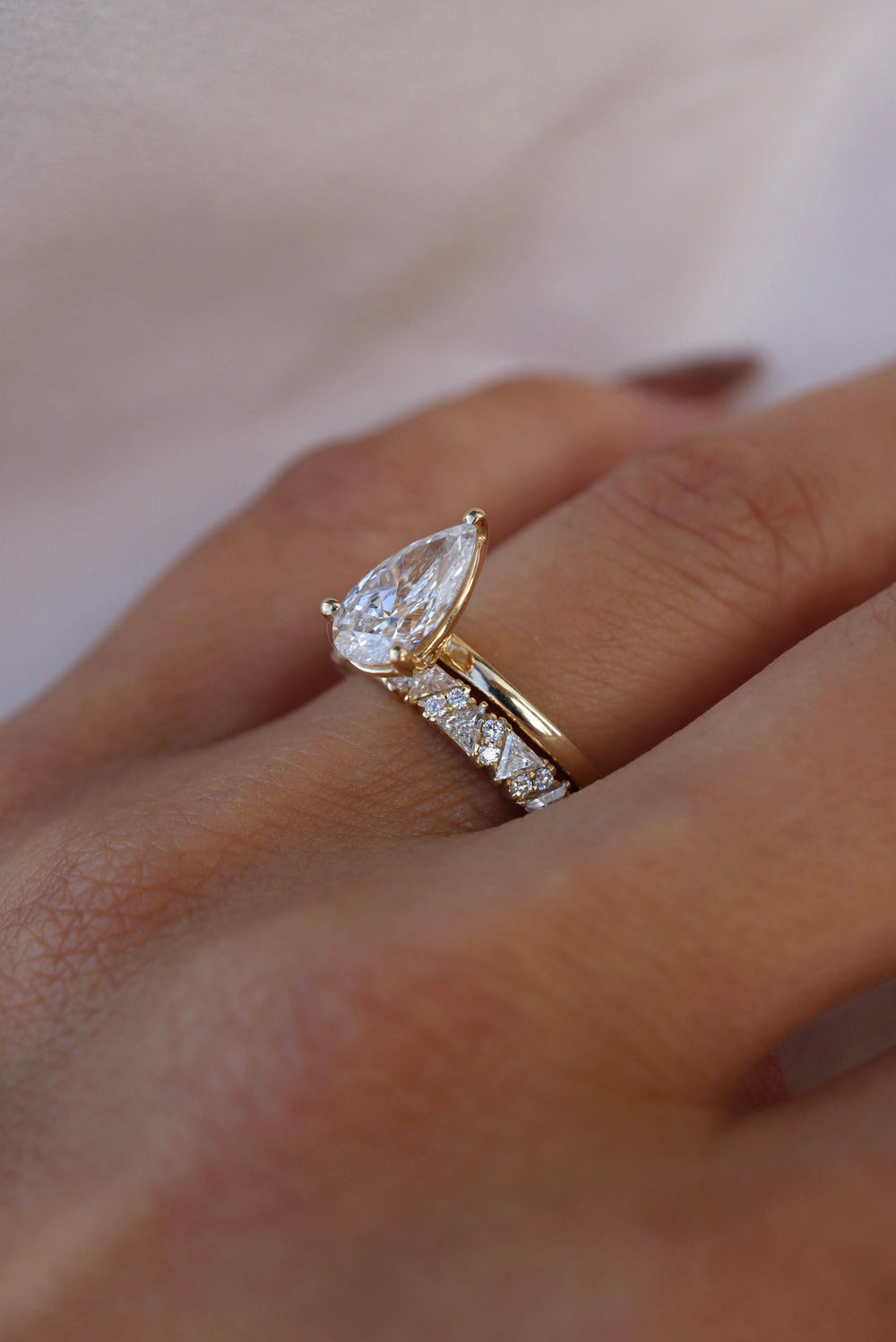 Lab Grown Trillion and Round Diamond Band
